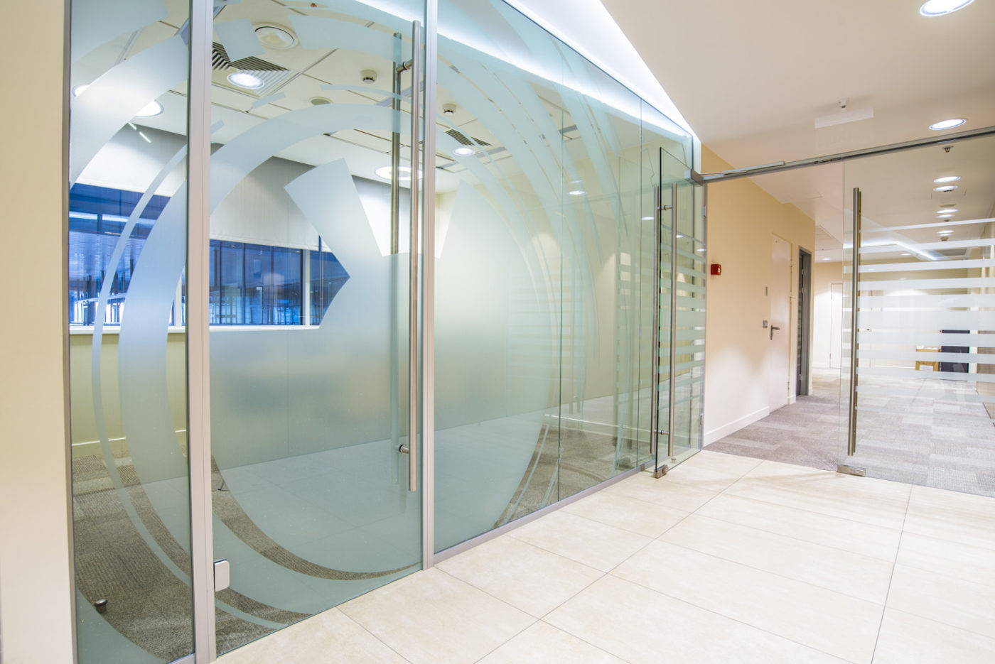 Protecting a HERCULITE® Frameless Glass Door