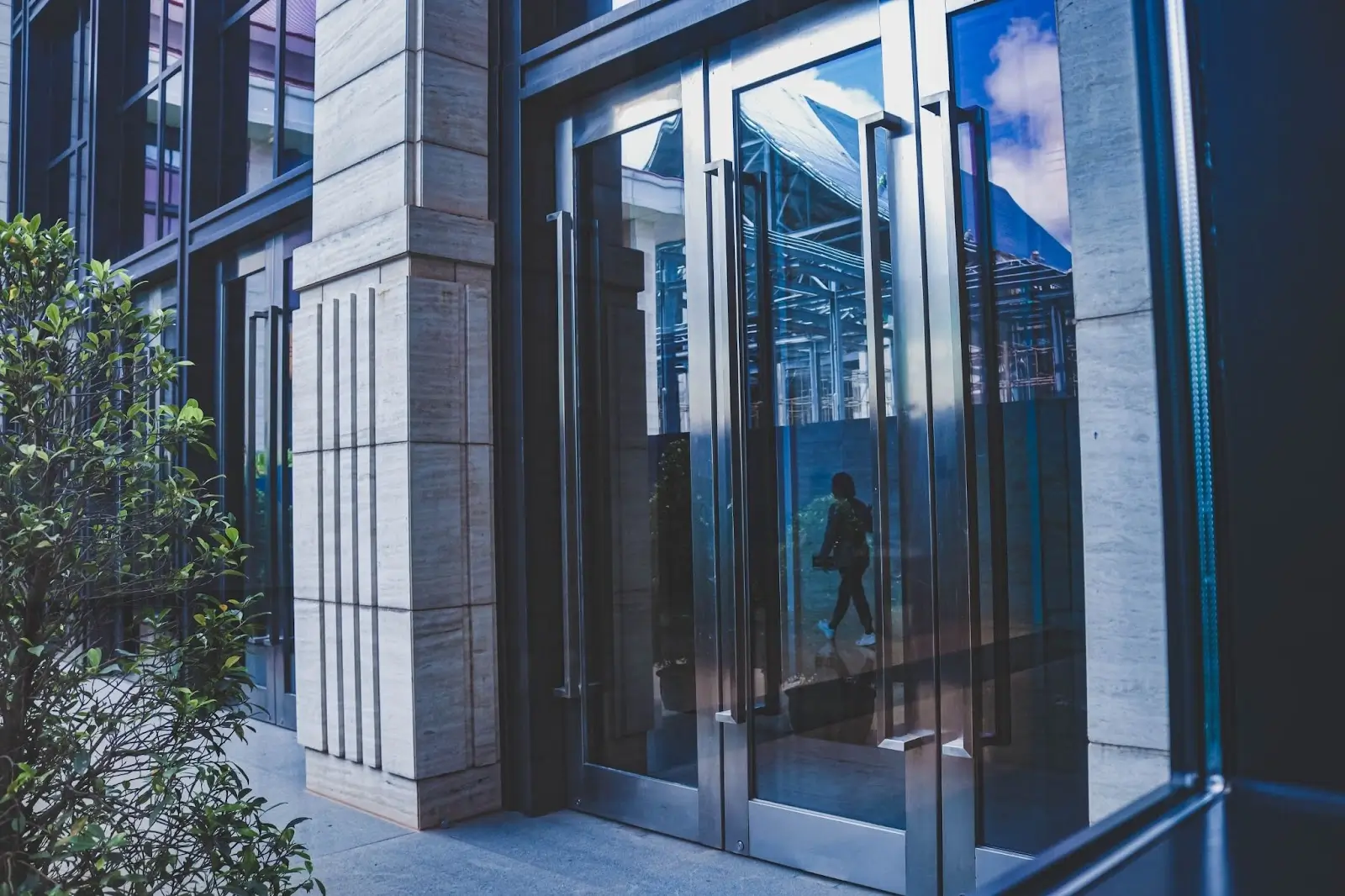Glass Door Security Options for Commercial Entrances