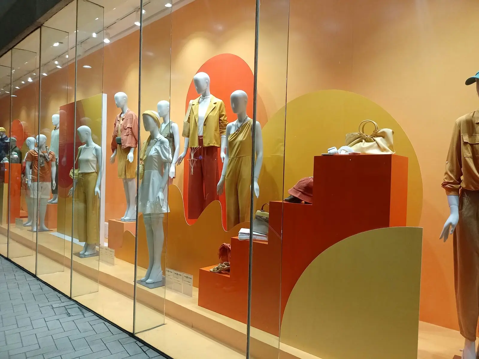 Anti-Theft Windows Can Prevent Damage and Offer Safety